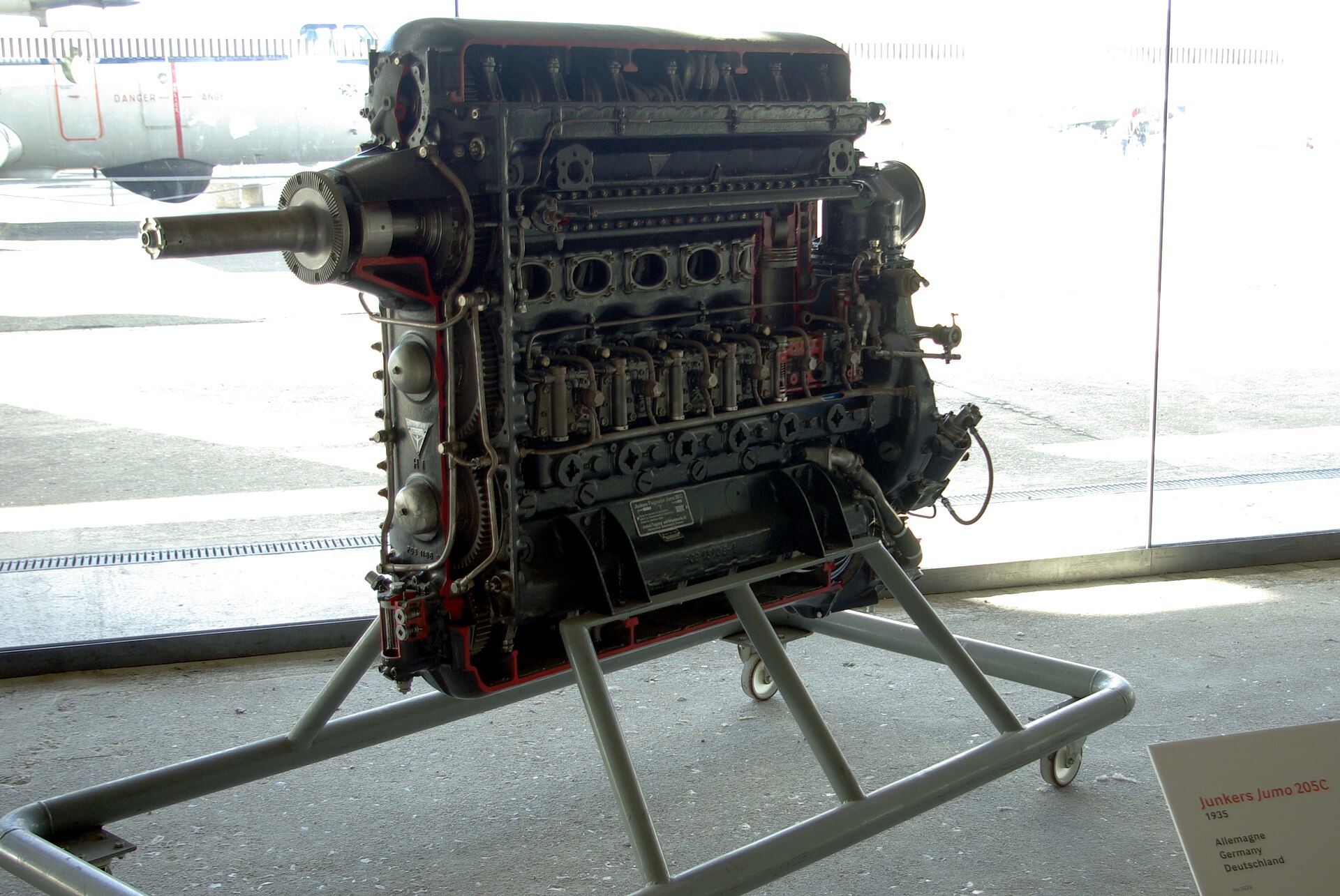 The Napier Deltic Triangle Engine